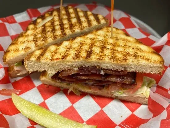 Kelly’s Lake House Bar & Grill Menu - Updated November 2025