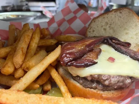 Kelly’s Lake House Bar & Grill Menu - Updated November 2025