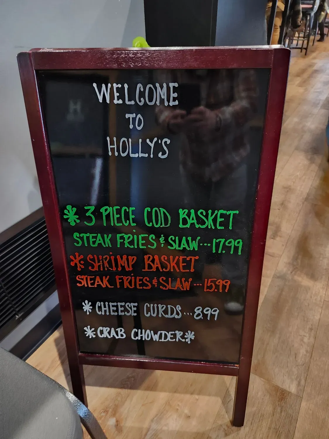 Holly’s Bar and Grill Menu - Updated November 2025