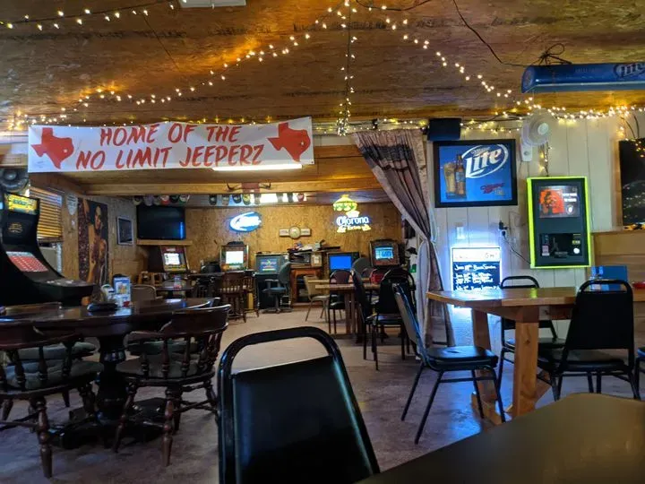 The Back Porch Bar & Grill - Trinity, TX