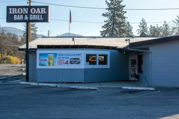 The Iron Oar Bar & Grill | Merlin, OR | Checkle