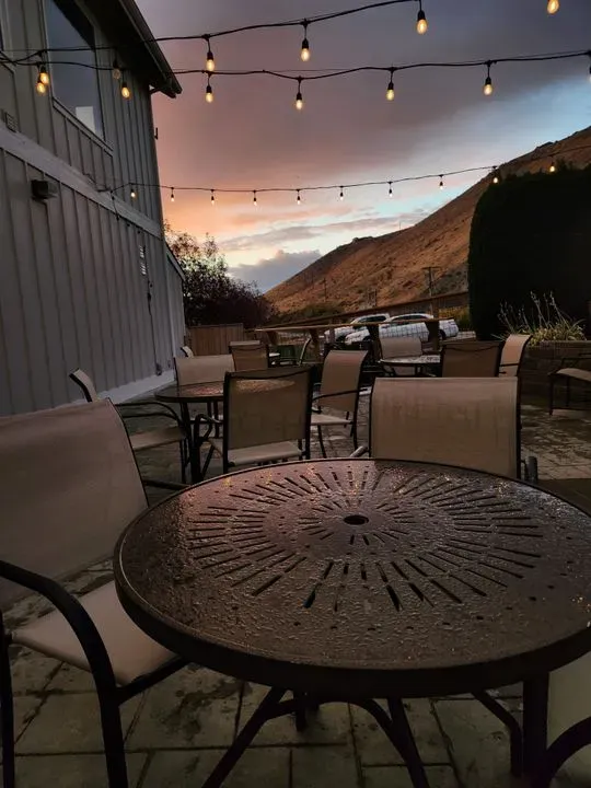 Hangar Pub at Crescent Bar - Updated October 2025