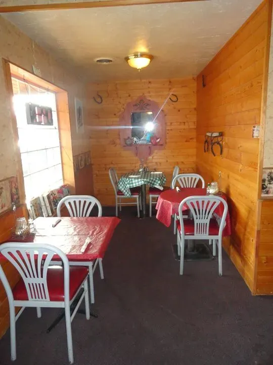 The Riverboat Restaurant - Updated October 2025
