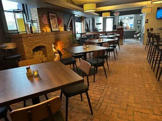 Windward Restaurant - Hampton Inn & Suites Manistee Menu - Updated ...