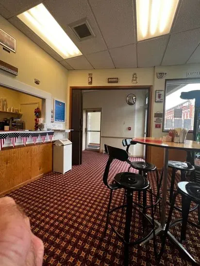 Windward Restaurant - Hampton Inn & Suites Manistee Menu - Updated ...