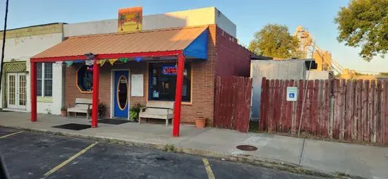 ARRCHIE BP PLAZA, GAS STATION, WINE, BEER, SPIRITS, LIQUOR AND ...