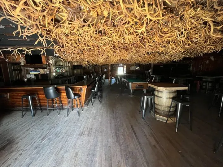 Henry's Hideout | Plantersville, TX | Checkle