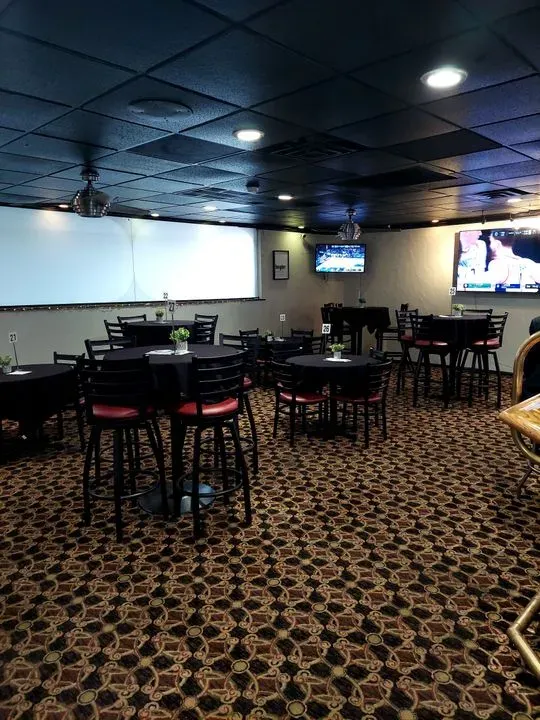 Sunni B Sports Bar And Grill - Updated November 2025