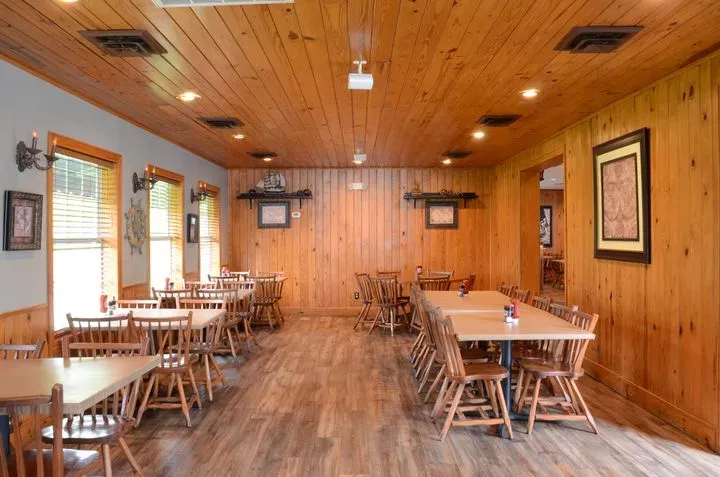 The Catfish House | Springfield, TN | Checkle