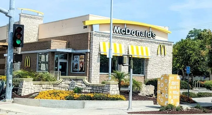 McDonald's | Riverside, CA | Checkle