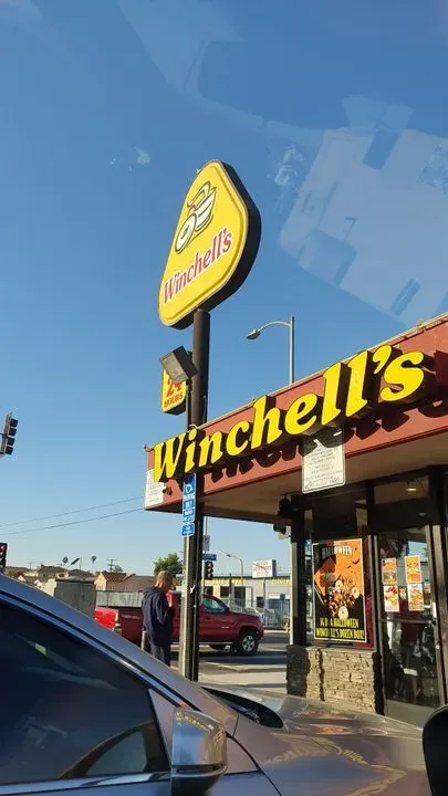 Winchell's Donut House | Los Angeles, CA | Checkle