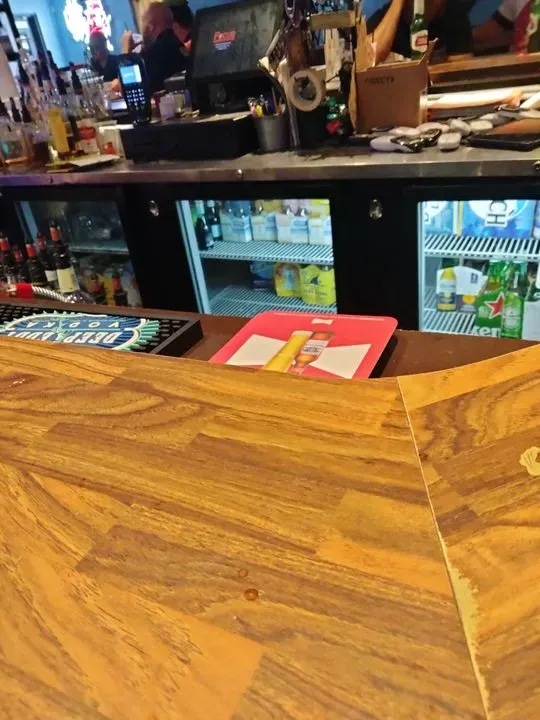 Pete's Place North & Liquor Store | Tampa, FL | Checkle