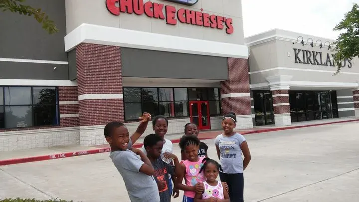 Chuck E Cheese Pearland Tx Checkle