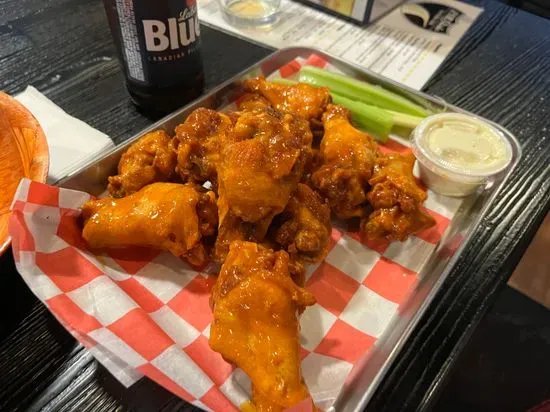 290 Slide, Sports Bar & Grill | Tonawanda, NY | Checkle