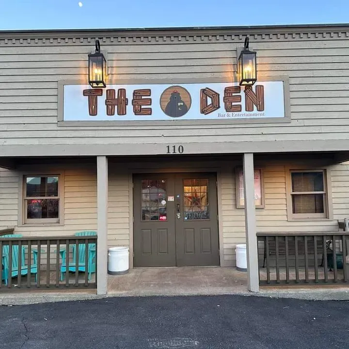the-den-williamstown-vt-checkle