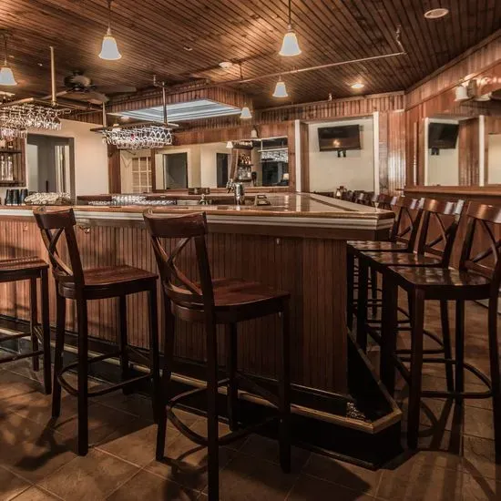 Glen Cove Hotel & Restaurant | Onset, MA | Checkle