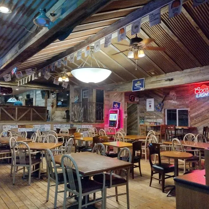 The 4 Way Bar & Grill | Lakehills, TX | Checkle