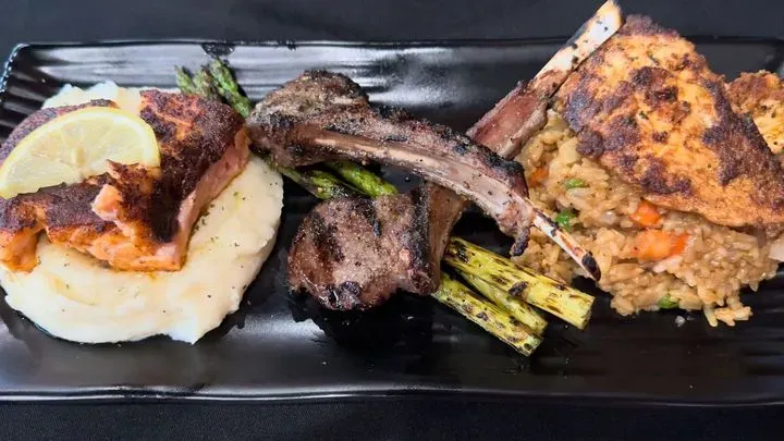 TNT Rooftop Restaurant | Chicago, IL | Checkle