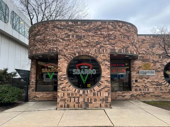 Sbarro | Chicago, IL | Checkle
