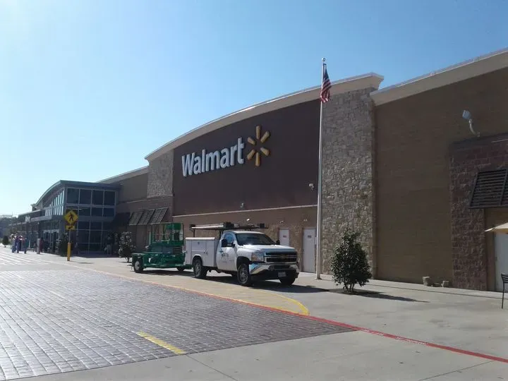 Walmart Supercenter | Dallas, TX | Checkle