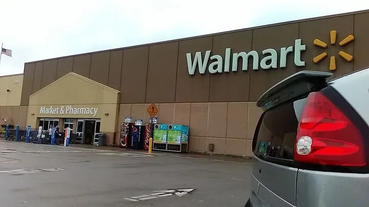 Walmart Supercenter | Pauls Valley, OK | Checkle