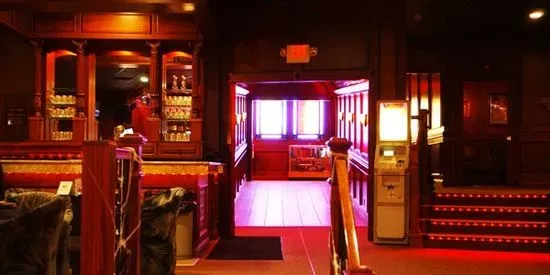 Deja Vu Showgirls Springfield | Springfield, IL | Checkle